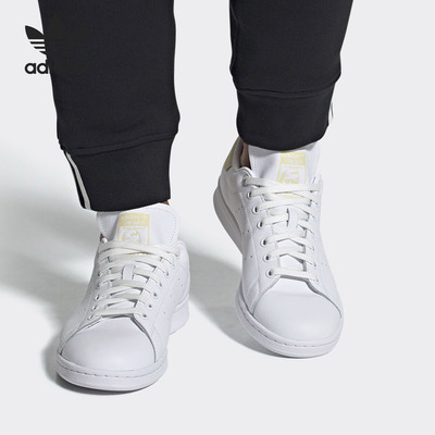 Adidas/阿迪达斯正品 当季新款三叶草男女运动休闲鞋 EF4335