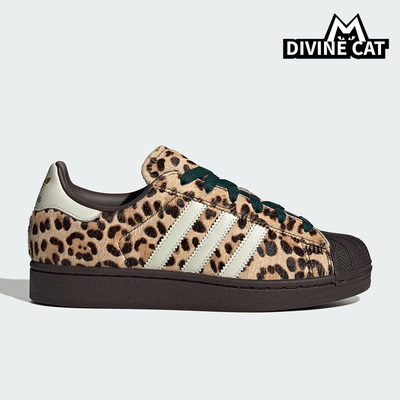 Adidas/阿迪达斯正品三叶草女士运动经典时尚图案复古板鞋KI4203