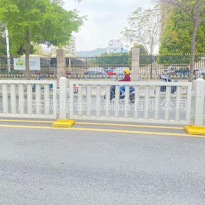 厂家深标三槽钢护栏 工字钢道路隔离栅 市政公路中港式重型护栏