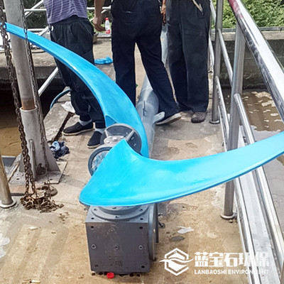 不排水安装悬挂式水下推进器XQJB悬空吊装低速潜水推流器带水施工