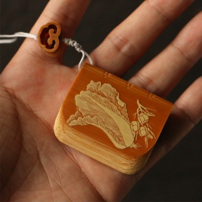 速发十几年玉竹老料东名挂戚挺飞本雕留青工刻百财天书把件家件