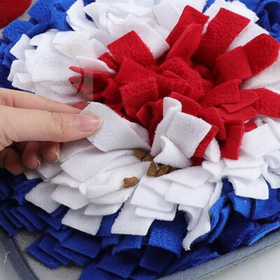 。Pet supplies pet sniffing pad play pad dog training blanke
