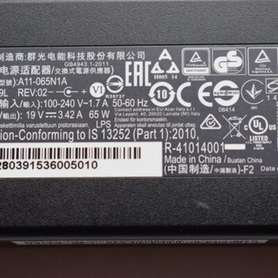 原装ACER宏碁EX2519 P2410 P2510 N15W4笔记型电脑电源配接器19V3