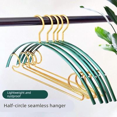 衣架家用挂衣无痕衣架防肩角不起包轻奢太空铝合金晾衣服撑子架子