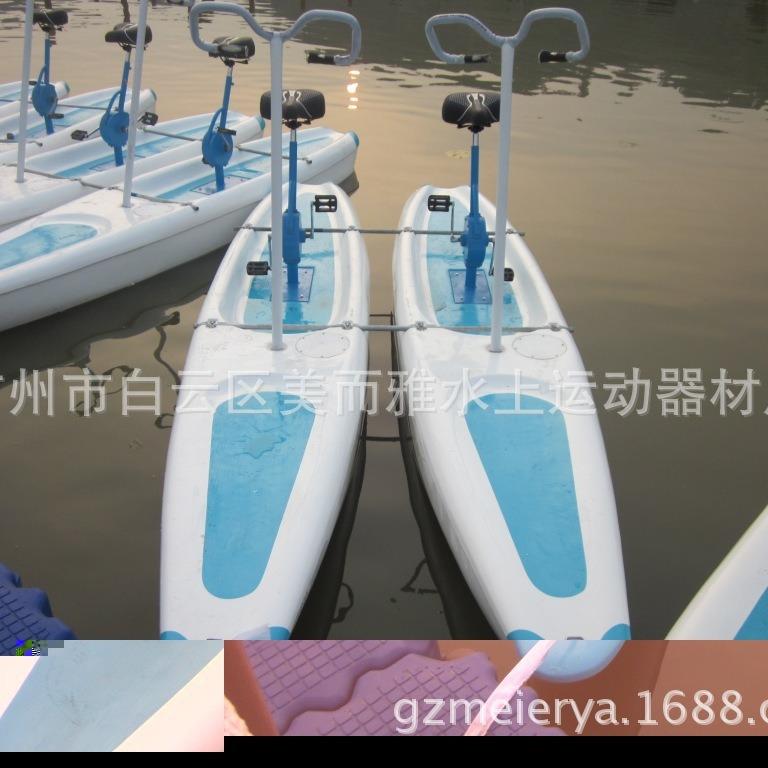 产地货源玻璃钢水上自行车M-01三轮车水上游艺设施脚踏船电动船