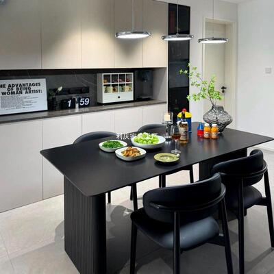 现代轻奢黑岩家板餐桌餐桌色组合意式用饭桌长方椅形小户型100380