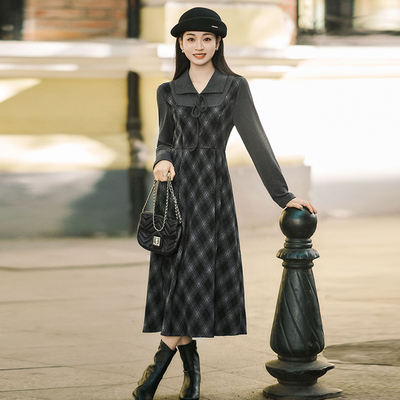 小个子灰色连衣裙秋冬新款