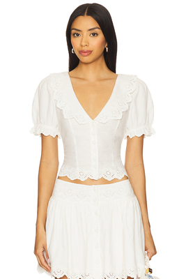 [店铺主推]MAJORELLE白色T恤深V纽扣镂空泡泡袖甜美上装REVOLVE