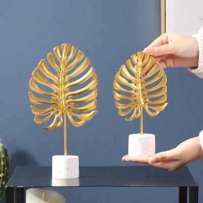 极速Leaves fFigurine Collectible Sculpture office and  Feath