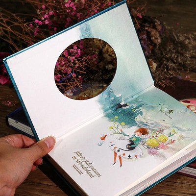 爱丽丝奇遇记少女心手账本彩页插画日记本文艺精致可爱笔记本子