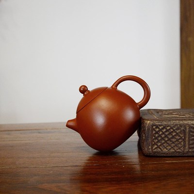 宜兴紫砂壶朱泥龙蛋壶130CC中式家用泡茶壶手工紫砂功夫茶具茶壶