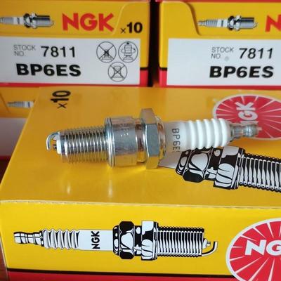 原装Ngk摩托车火花塞Bp6Es 7811适用于金城Ax100发电机水泵割草机