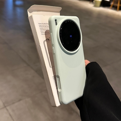 奶呼呼浅绿液硅胶适用vivoX300pro手机壳x200spromini秋冬新oppofindx9pro男女x8s+耐脏小米17promax蓝magic8