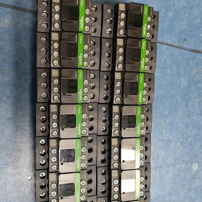 冲新交流接触器LC1D256M7C
