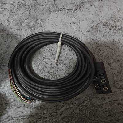 BALLUFFBPI00CE巴鲁夫分线盒BPI 4M~议价