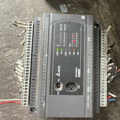 【星慕电子】中达DVP40ES200T，的，上电如图，实物