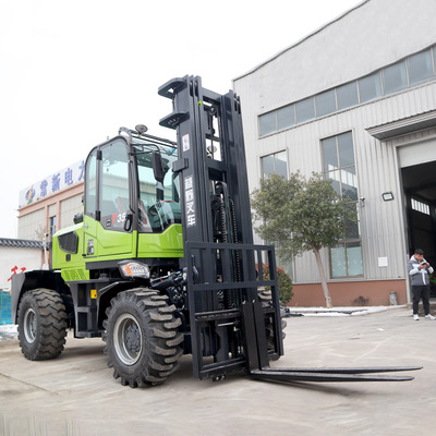 Tough Off-Road Forklift: Master of All Grounds All terrain