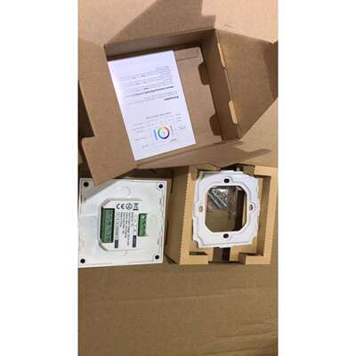 正牌Mi-Boxer 8智能面板控制器RGB+CCT P3彩色双色温灯带灯条墙控