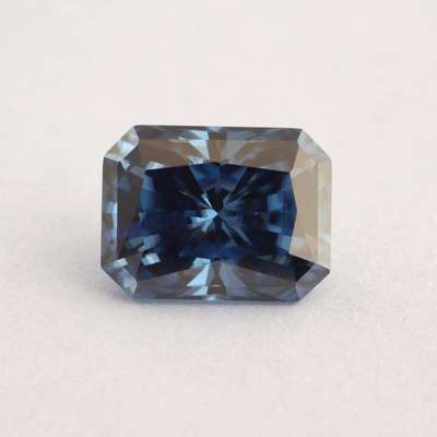 厂家供应莫桑石裸钻 莫桑钻裸石彩色雷迪恩切宝蓝色长方倒角