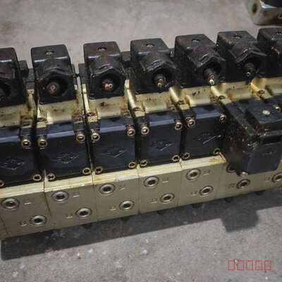 议价SMC电磁阀V4124_005DL1   成色不错适用