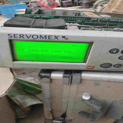 询价~SERVOMEX仕富梅4100气体分析，通电正常开机，不