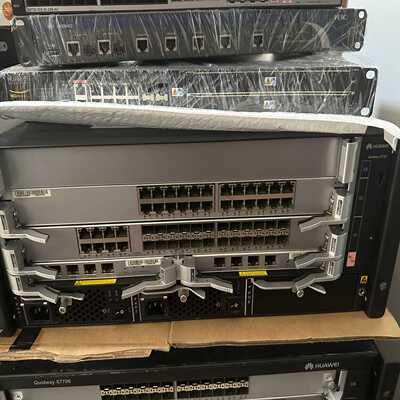 华为S7703 核心路由交换机图片实物拍摄含两张板24千兆电~议价