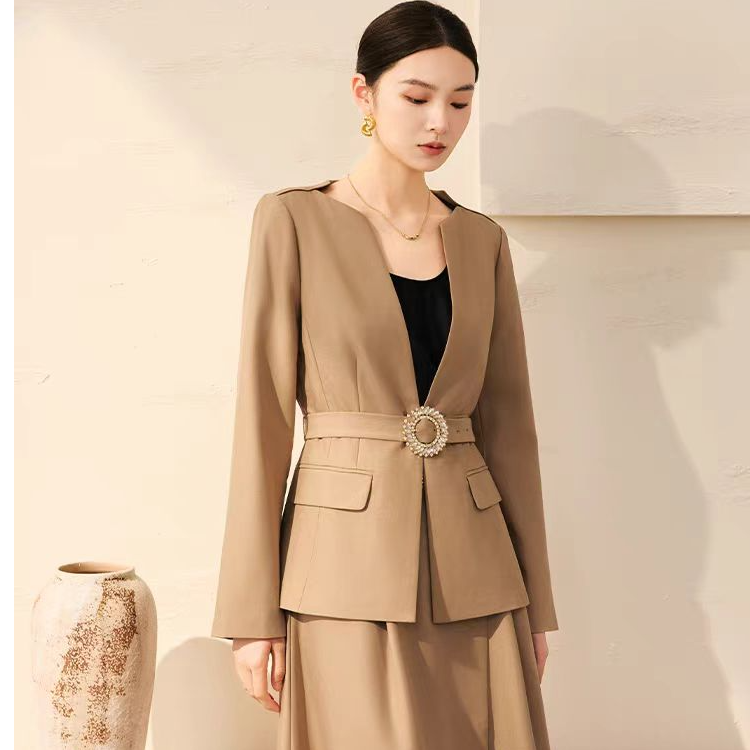 【达人专属】【商场同款】曼德诗纯色西服新款时尚设计感