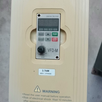 变频器3.7kw三相输入VFD037M43A，380V，