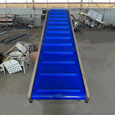 厂家 塑料链板网带输送机蔬菜瓜果提升设备食品级塑料提升机