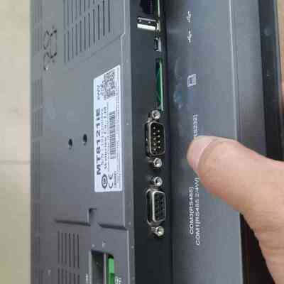 拍前威纶屏 MT8121IE 2WV原装，成色漂亮，铁卡扣有现货议价