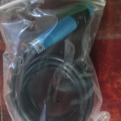 沪工接近开关LJ12A4-4-Z/BX塑料外壳A级蓝色直流三线NPN常开6-36V