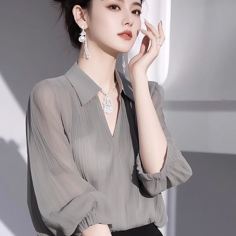 春季2026新款高端欧货洋气独特别致漂亮法式减龄轻奢小众灰色衬衫