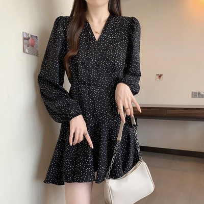 2026早春大码女装波点一片式V领连衣裙系带裙M-4XL200斤