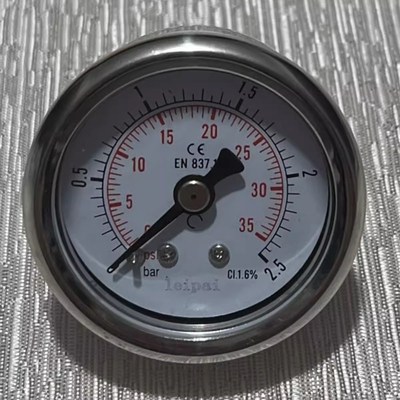 0-2.5bar 35psi轴向压力表Y-40Z后壳直径41mm 前壳直径47mm PT1/8
