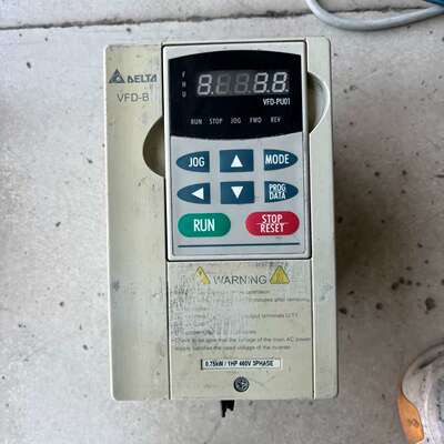 台达变频器0.75KW VFD007B43A 380V 议价