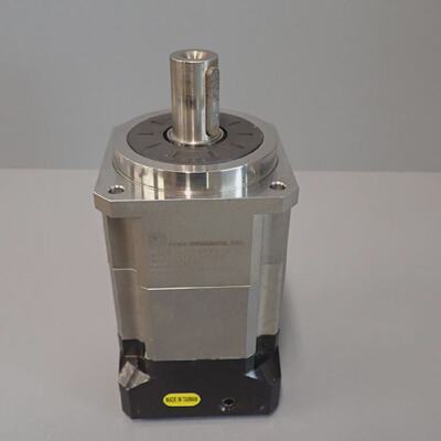 AB090AS2P1  APEX DYNAMICS  AB090AS2P1  AC Servo Motor Used