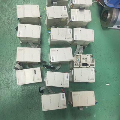 三菱扩展型号FX3U16CCLM成色年份如图-议价