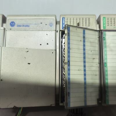 罗克韦尔ABPLC一套包含1769L32ECPU模块