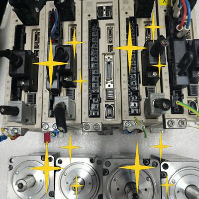 议价Dozens Of Yaskawa 7 Series 200W Servo Sets Are Processed