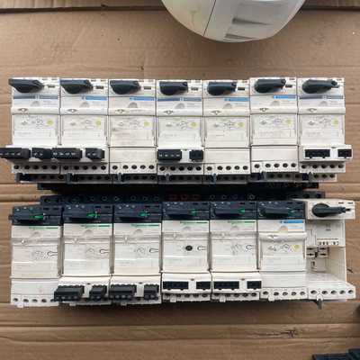 施耐德LUB32BL电机启动开关保护器，拆机正常使用。一共1--议价商