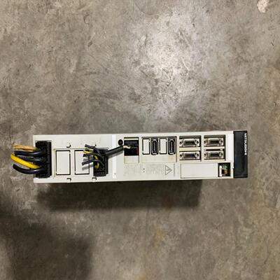 三菱驱动器 MDS-R-V1-40+HC102T-SZ【侨报商行】