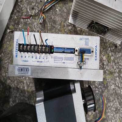 （议价）研控 YKD2822M.两相步进驱动器带电机二套
