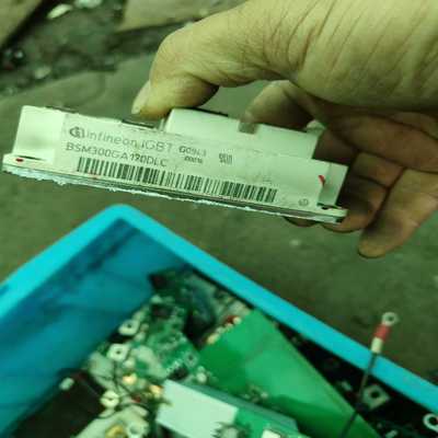 BSM300GA170DLC拆机成色漂亮-议价