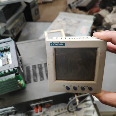 Accuenergy爱博精电Acuvim多功能电力仪表，型号 AV0013032，拆机