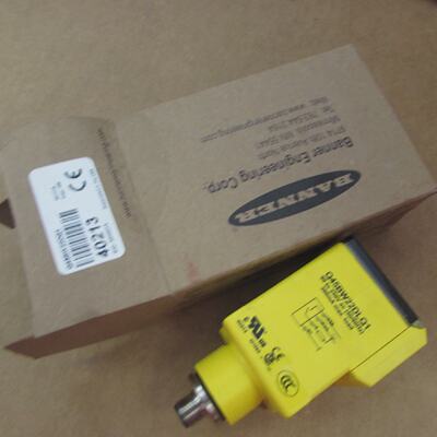 横幅Q45BW22DLQ140214Q45扩散传感器范围1.8米输入90250V交流电