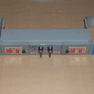 FRANK ADAM QSWITCH QSW QSW3322 30 AMP 240V FUSIBLE PANEL PAN