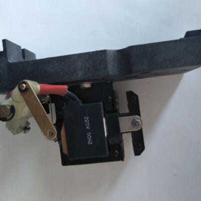 议价ABB框架断路器F1 F2 F4 F5闭合线圈220VAC  220VDC