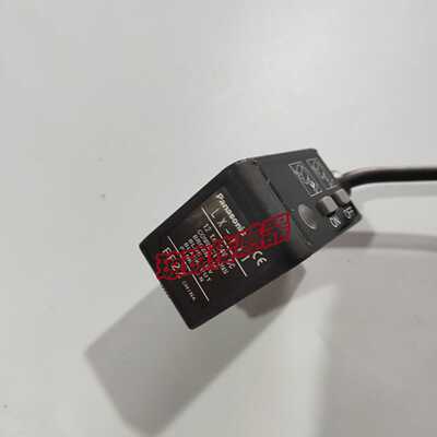 正品神视松下色标传感器LED数显放大器内置光电开关LX-111101P