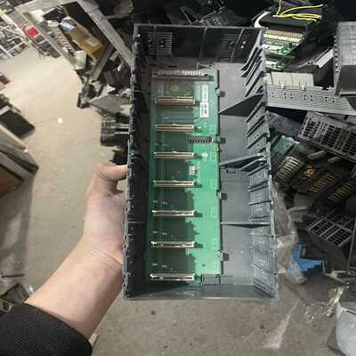 GM6-B06MLG/LSPLC底座如图所示十询价