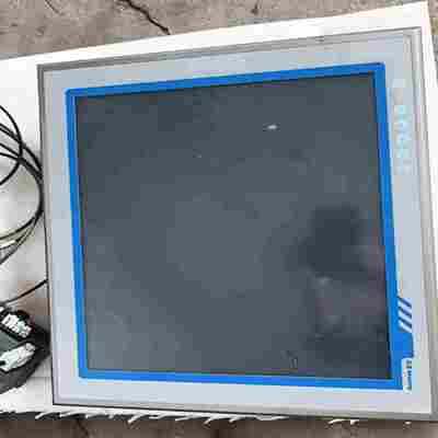 咨询-爱创工业显示器，BIDS-1701T成色非常好，产品如图